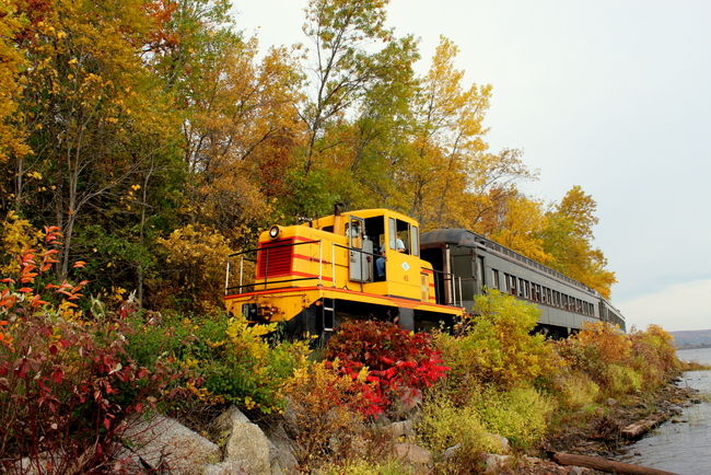 Ride the Duluth River Train - Lake Superior & Mississippi Rail Road